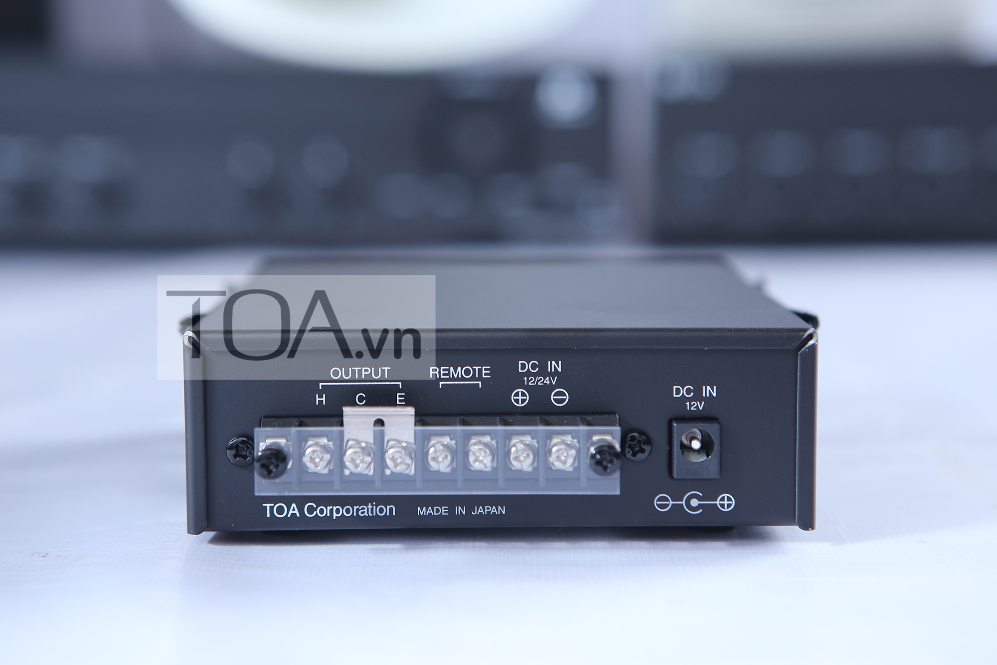 Bộ tăng âm cho Micro PM 660 TOA RU-2002